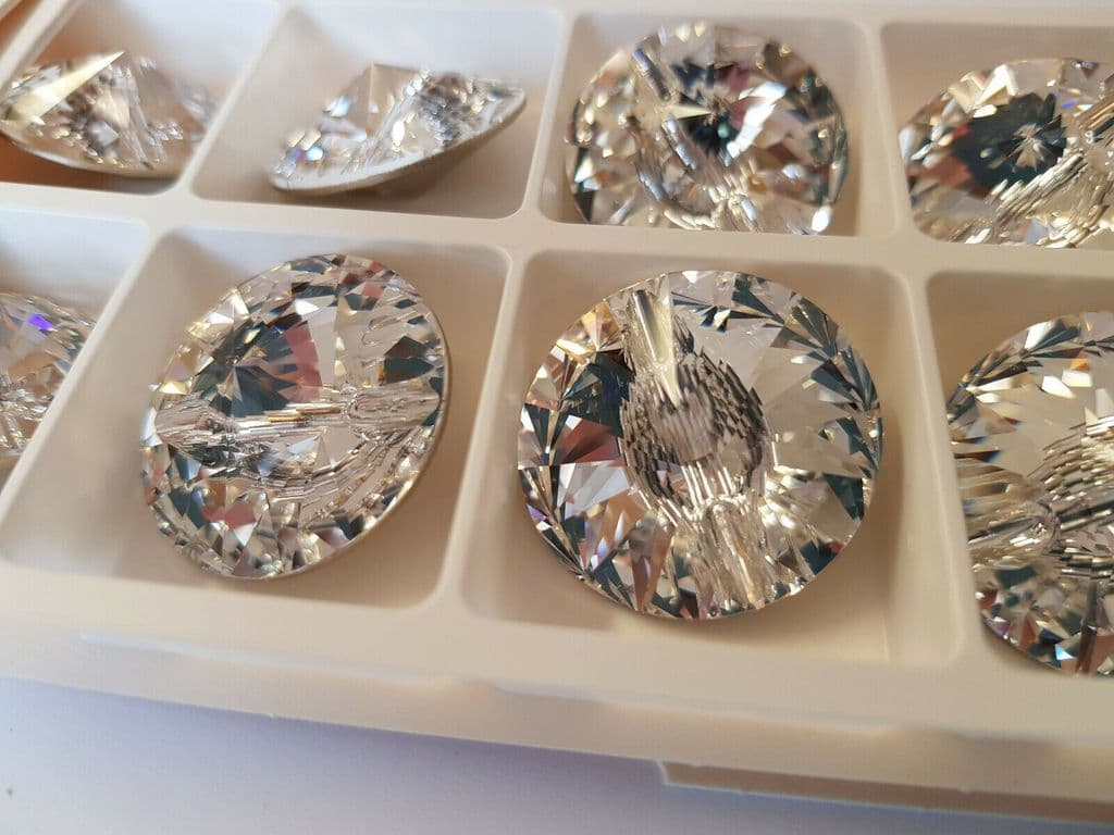 8 Swarovski Buttons 27mm Diameter Clear Crystal Glass Round sew On 3015 ...